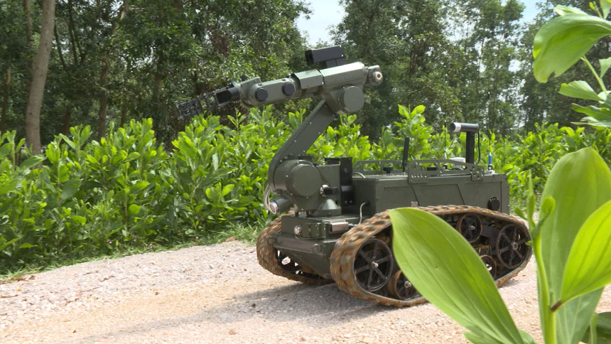 Robot trinh sát hóa học RBH-18